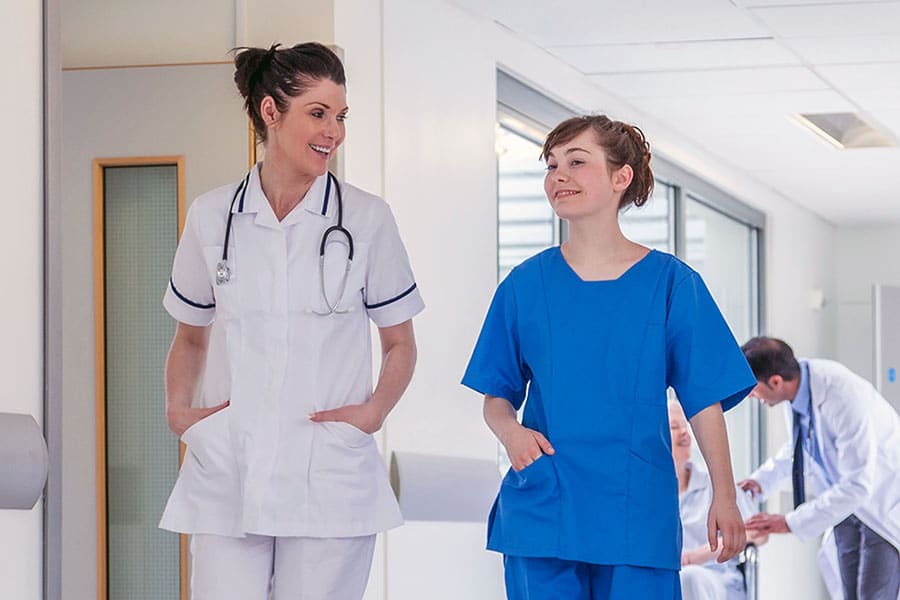 What Is a Clinical Nurse Consultant in Australia? | Lerna Courses